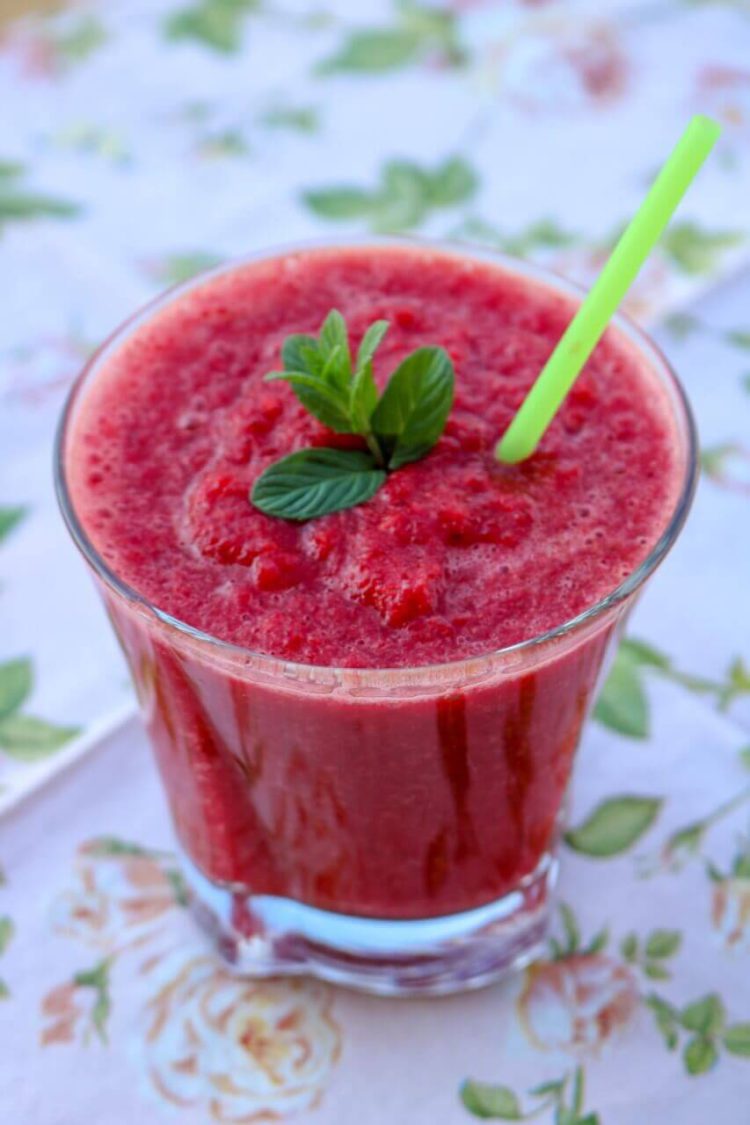 10 Laxative Smoothie Recipes for Constipation Relief | Vibrant Happy ...